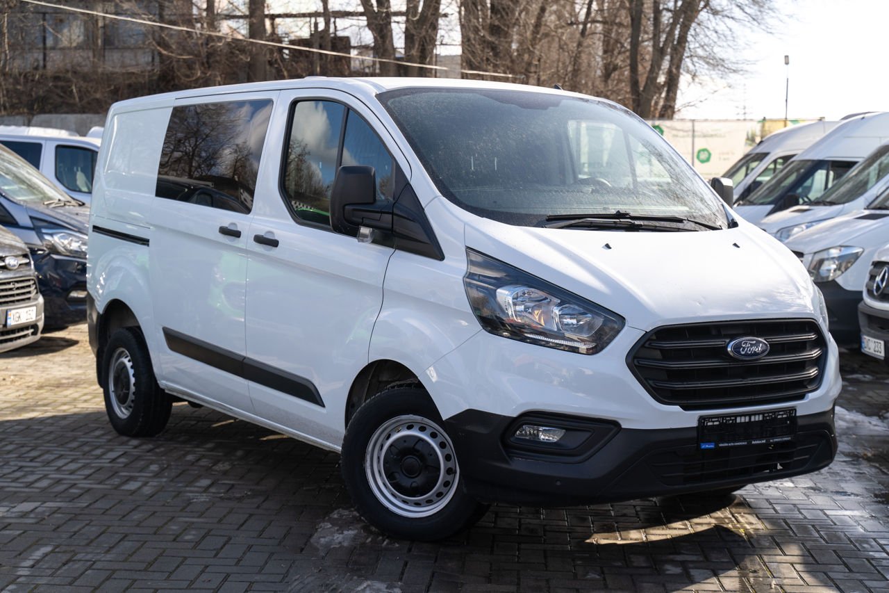 Ford Transit Custom, 2019 an - Microbuze Ford pe Autolux.md